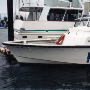 Los Angeles Harbor Police Boat: Uniflite Corsair | PBR 721
